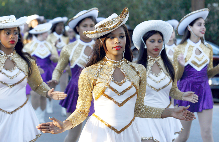 Ball High hosts homecoming parade | Local News | The Daily News