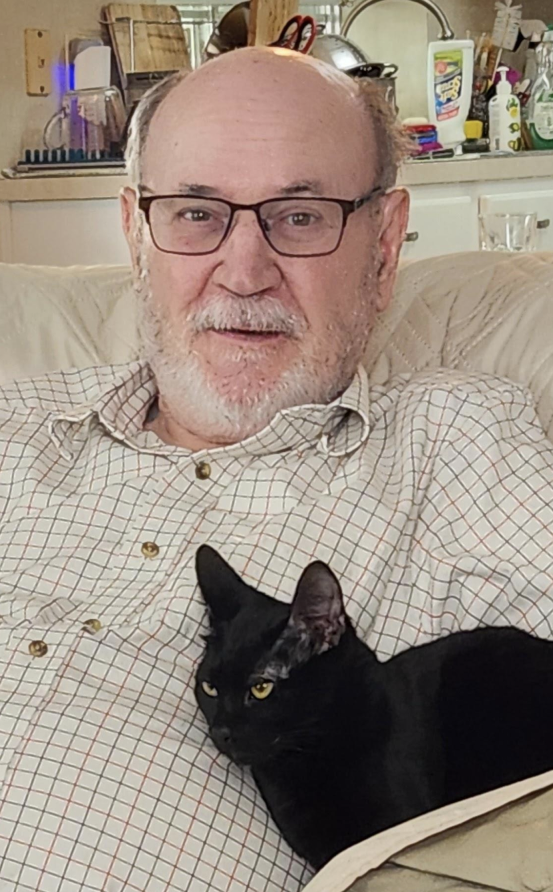 Dr. Joseph Miklos Szucs | Obituaries | The Daily News