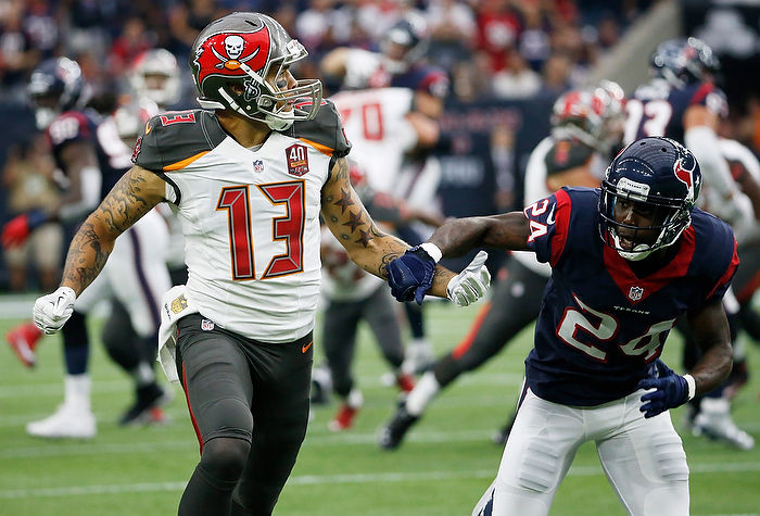 Photos: Texans vs. Buccaneers | In Focus | The Daily News