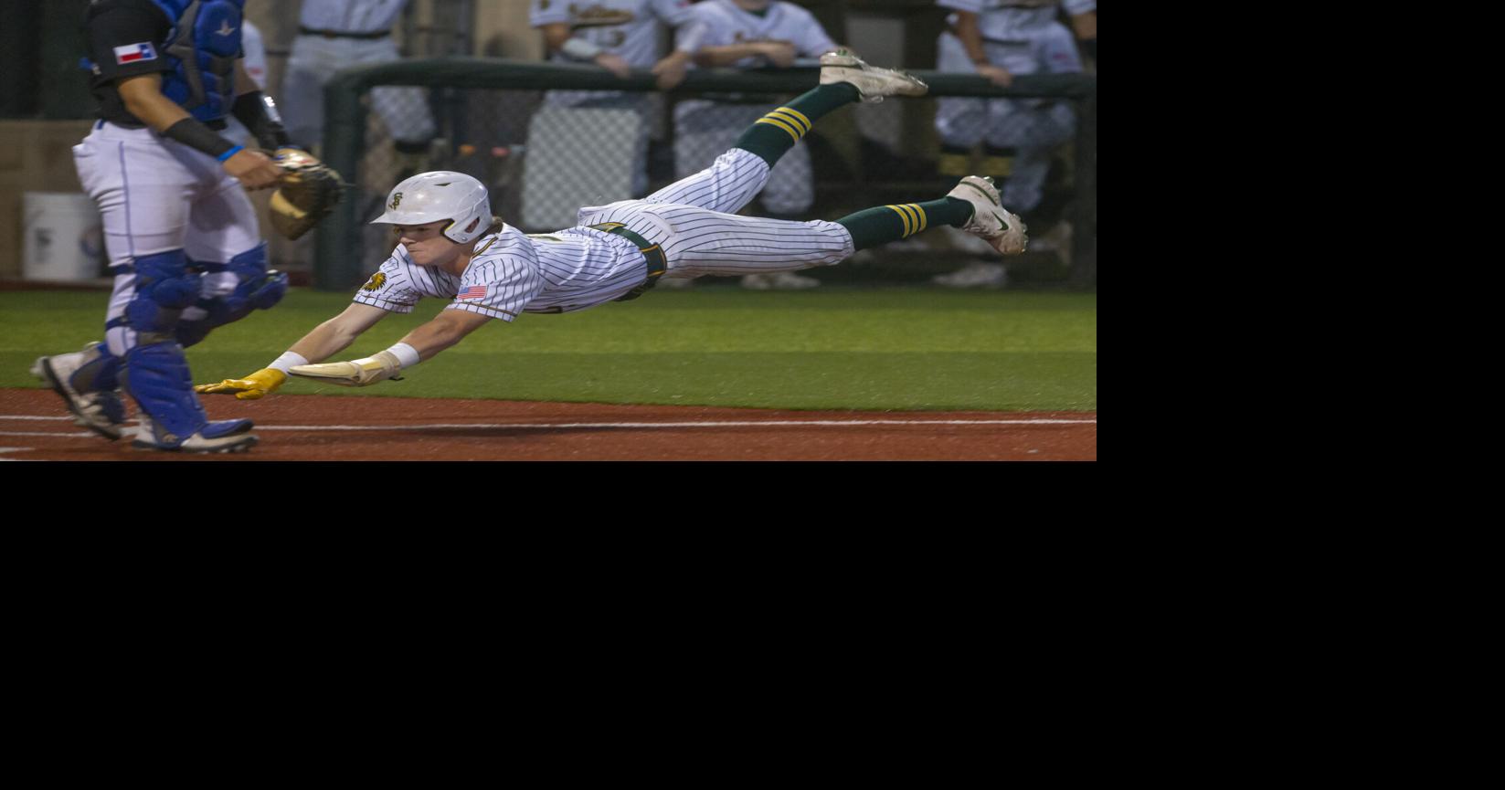 Santa Fe out-slugs Friendswood in back-and-forth baseball bout | High ...