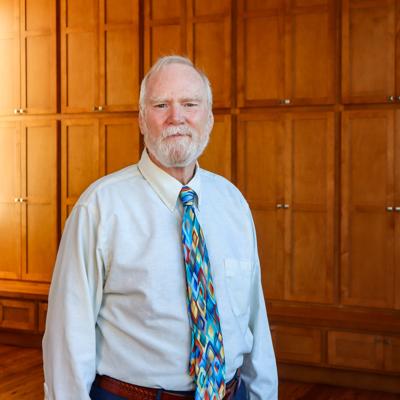 Dennis Ferguson, crisis center executive director, dies of COVID ...