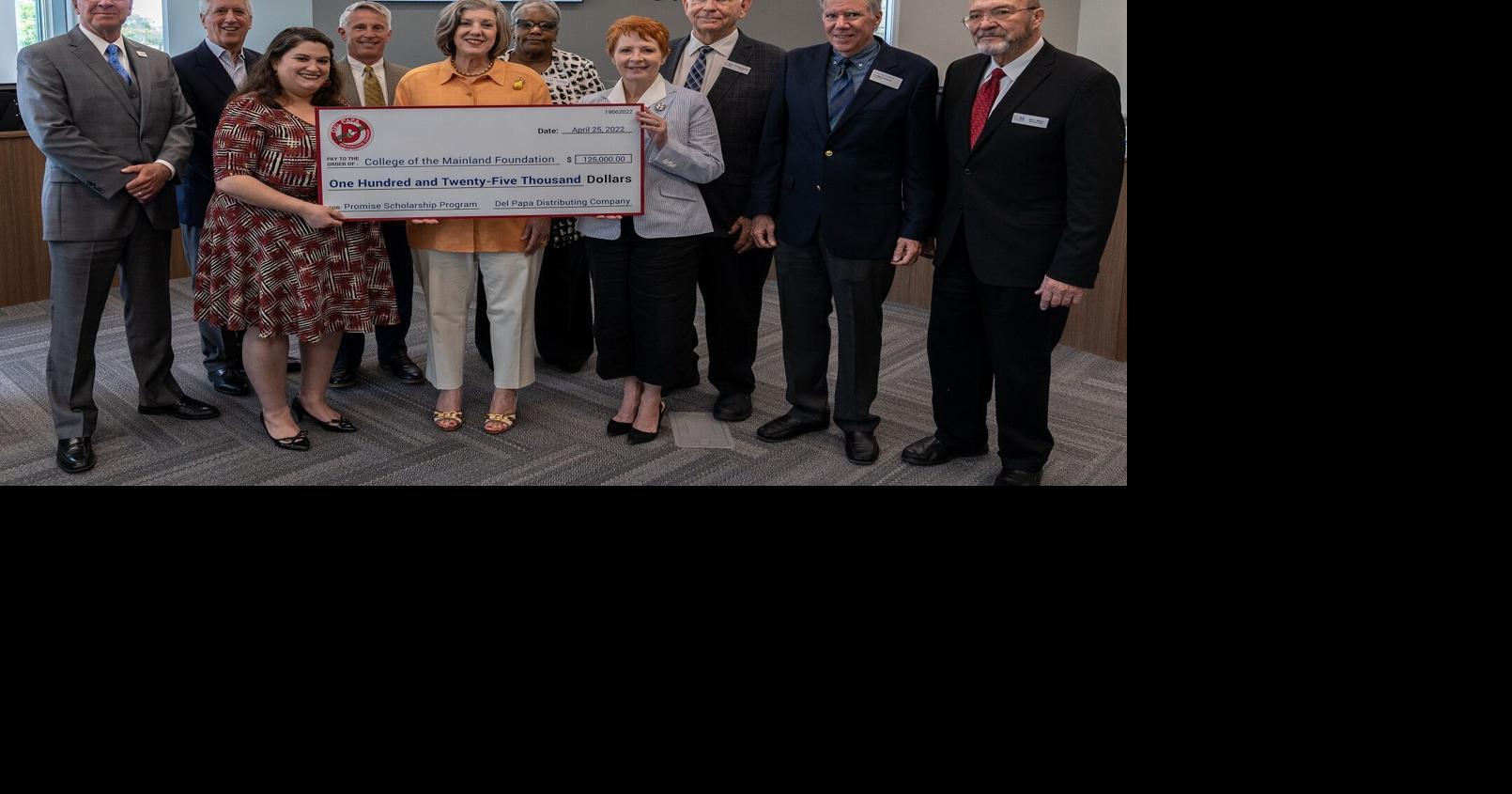 Del Papa Distributing donates $125K to COM | Applause | The Daily News