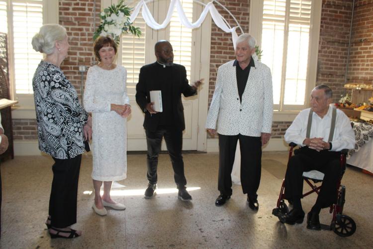 Seasie Scenes: Islanders celebrate 60-year anniversary with vow renewal ...