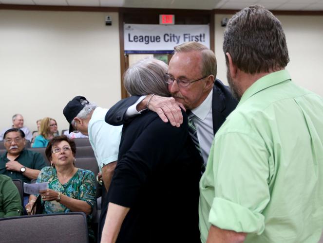 Pat Hallisey kicks off tenure as League City mayor | Local News | The ...