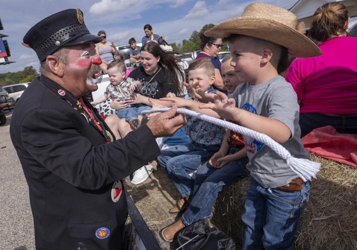 Parade kicks off Galveston County Fair & Rodeo | Local News | The Daily ...