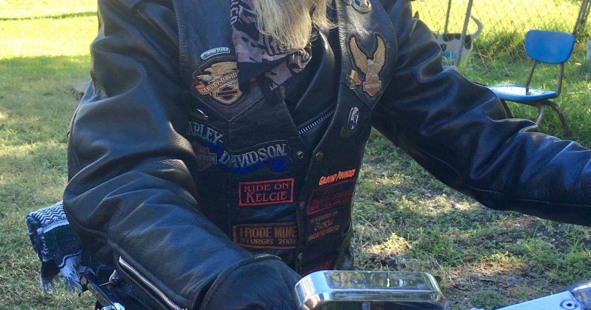 Sam Huggins | Obituaries | The Daily News