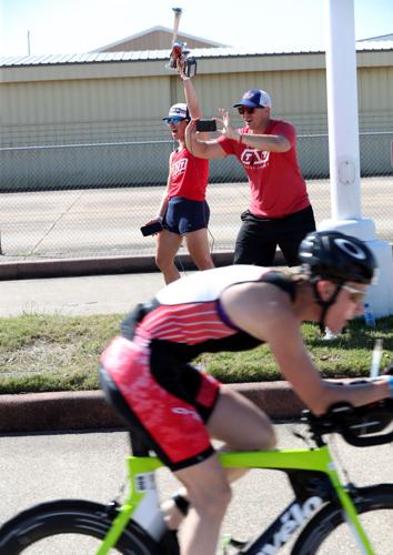 Triathletes compete in Ironman 70.3 in Galveston | Local Sports | The ...