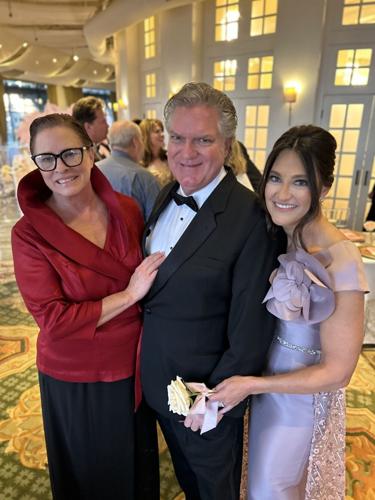 Seaside Scenes: Houstonians with island roots wed at Grand Galvez ...