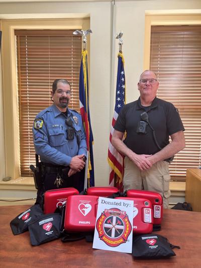 Cripple Creek Police Department Awarded 9 000 Grant For Defibrillators