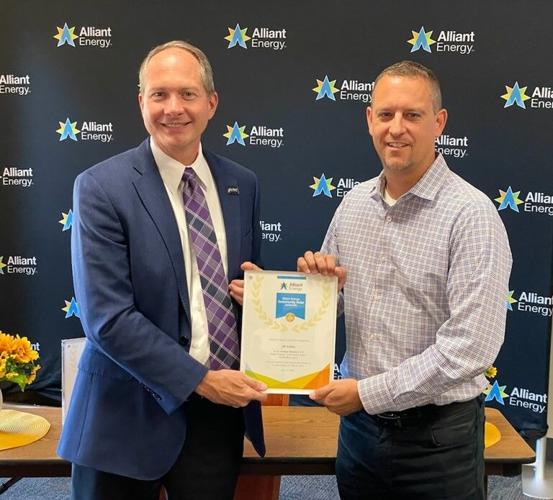 How does your solar garden grow? Alliant Energy hosts open house for ...