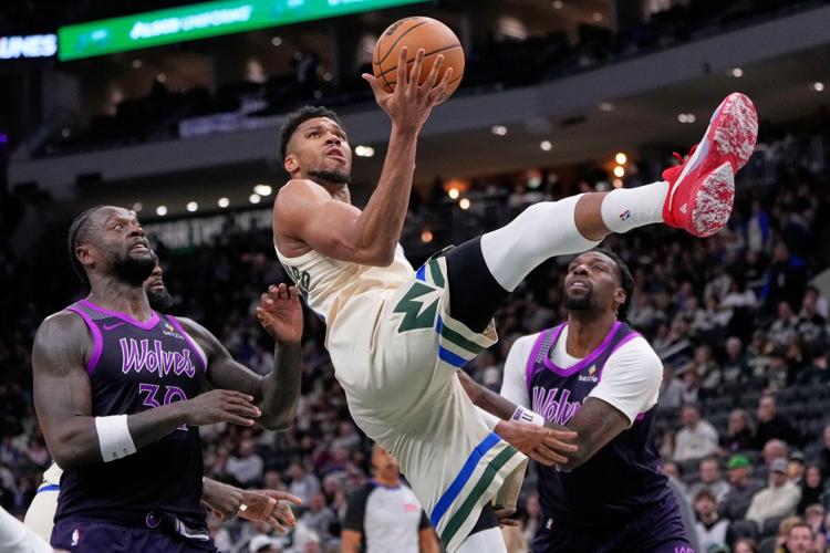 Antetokounmpo responds with boos of his own after home crowd jeers ...