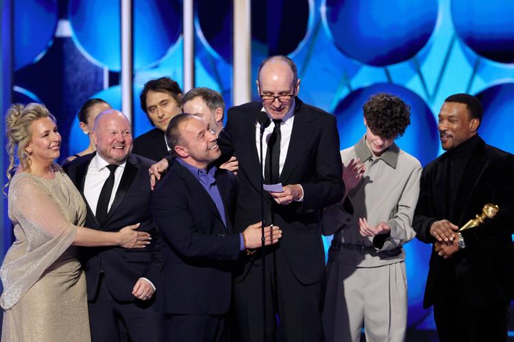 Golden Globe highlights: Brazil on a streak, Amy Poehler's pod wins and ...