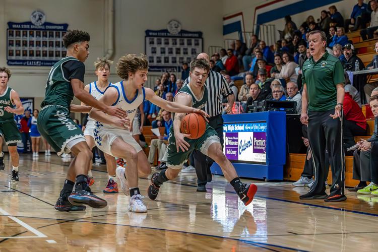 Janesville Craig races out to early lead, cruises to Big Eight win over ...