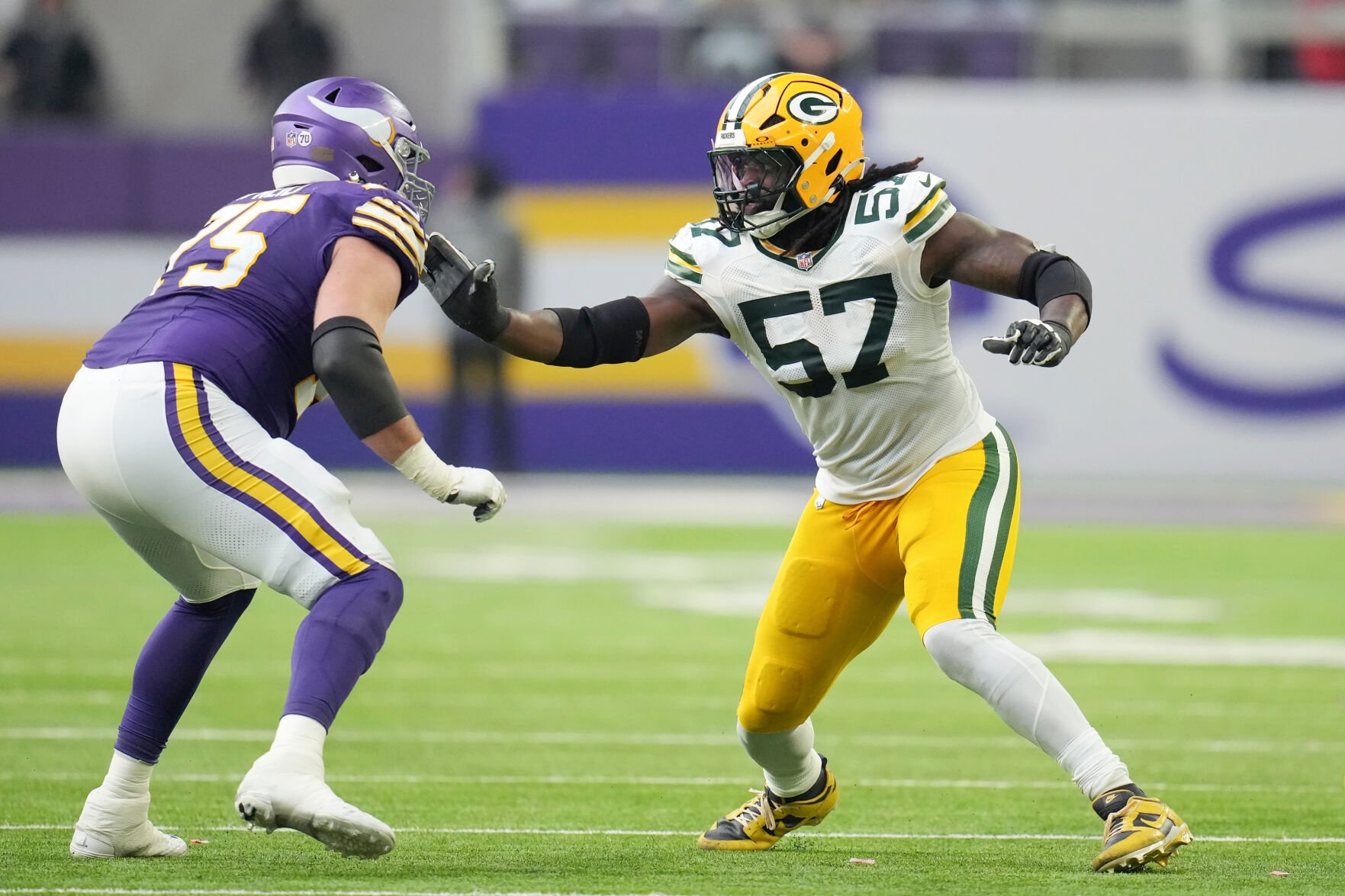 NFL sees 2nd-highest regular season average viewership since 1988 at 18 ...