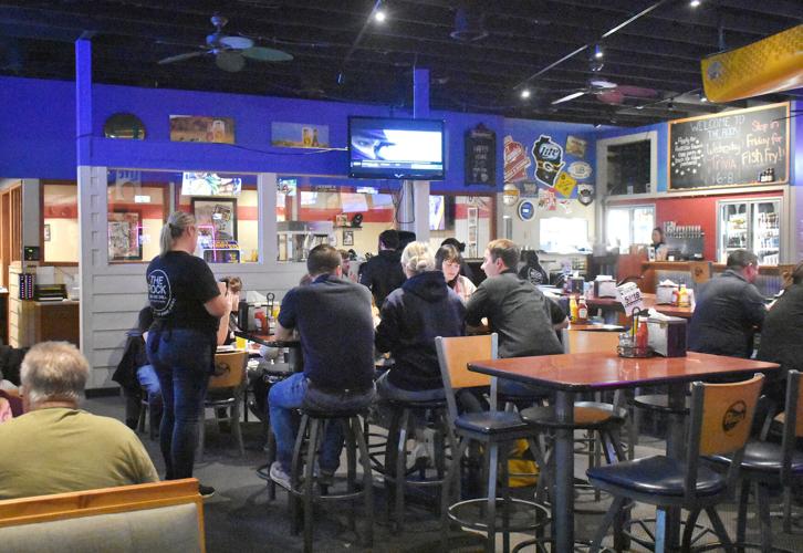 Time for trivia: Bars, restaurants, groups host winter contests | Kicks ...