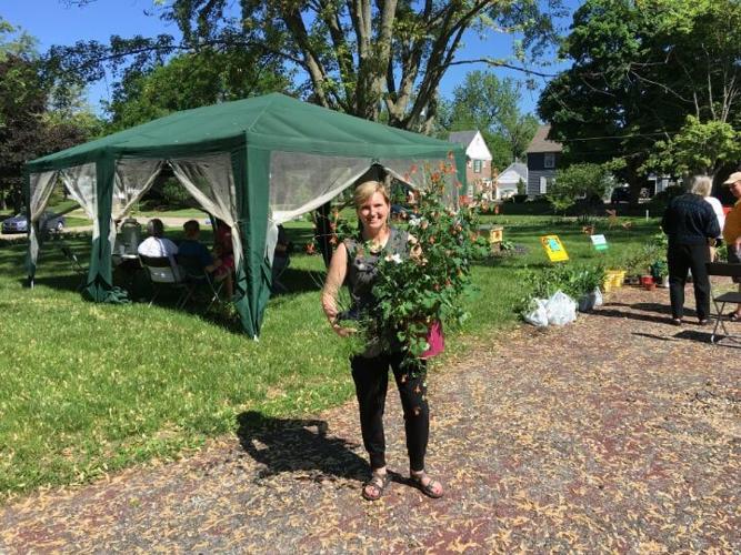 Spring showers, May flowers: 9th annual Beloit Gardeners Plant Exchange ...