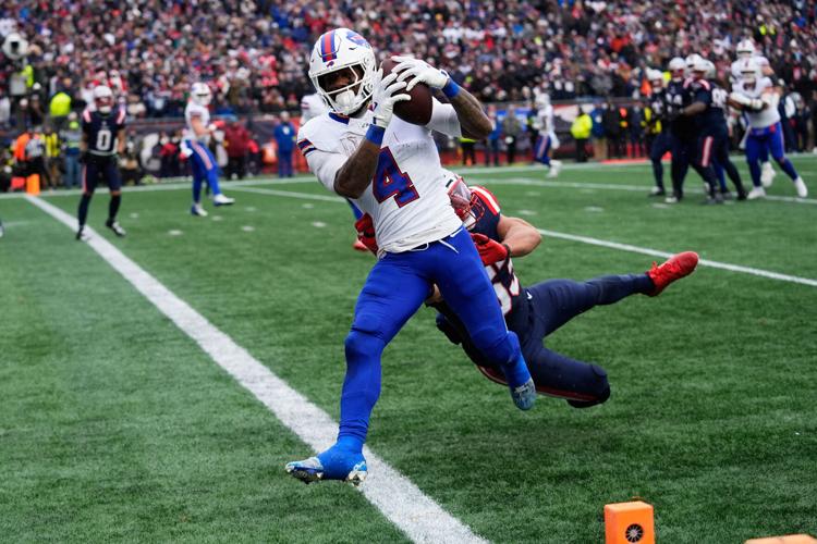 Allen and Bills look to clinch playoff spot and prevent Browns' Garrett ...