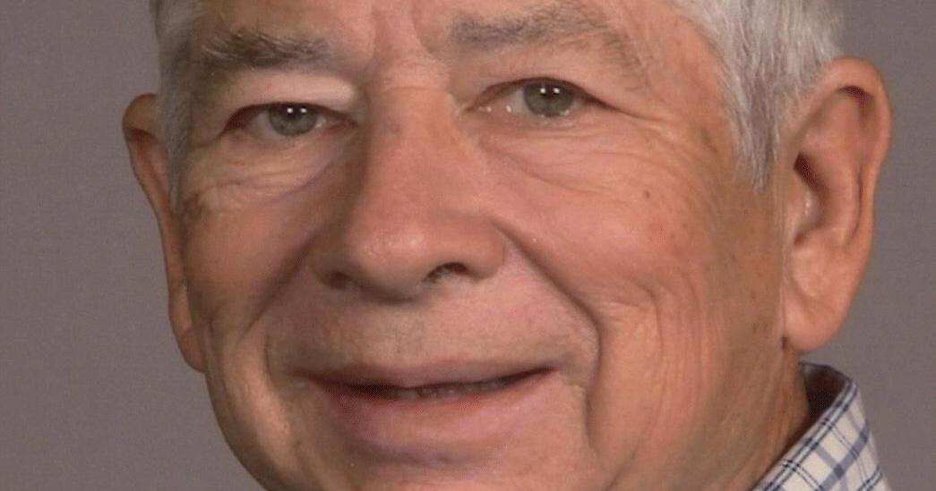 Ronald R. Stacey | Obituaries | gazettextra.com