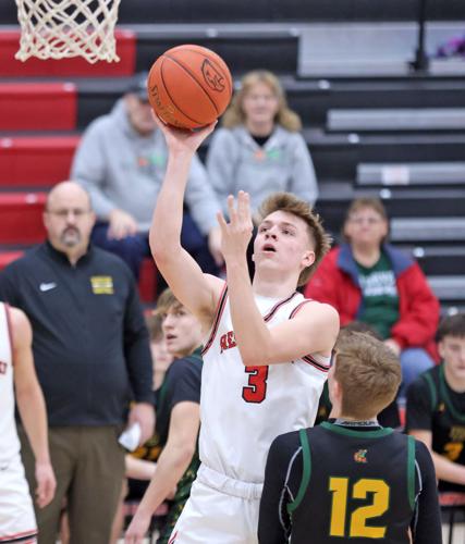Stingy Milton defense, Ayden Goll's 19 points help Red Hawks take down ...