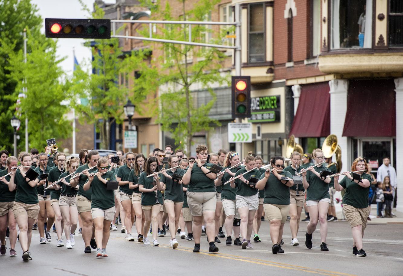 Memorial Day parade and ceremony | Photo Galleries | gazettextra.com