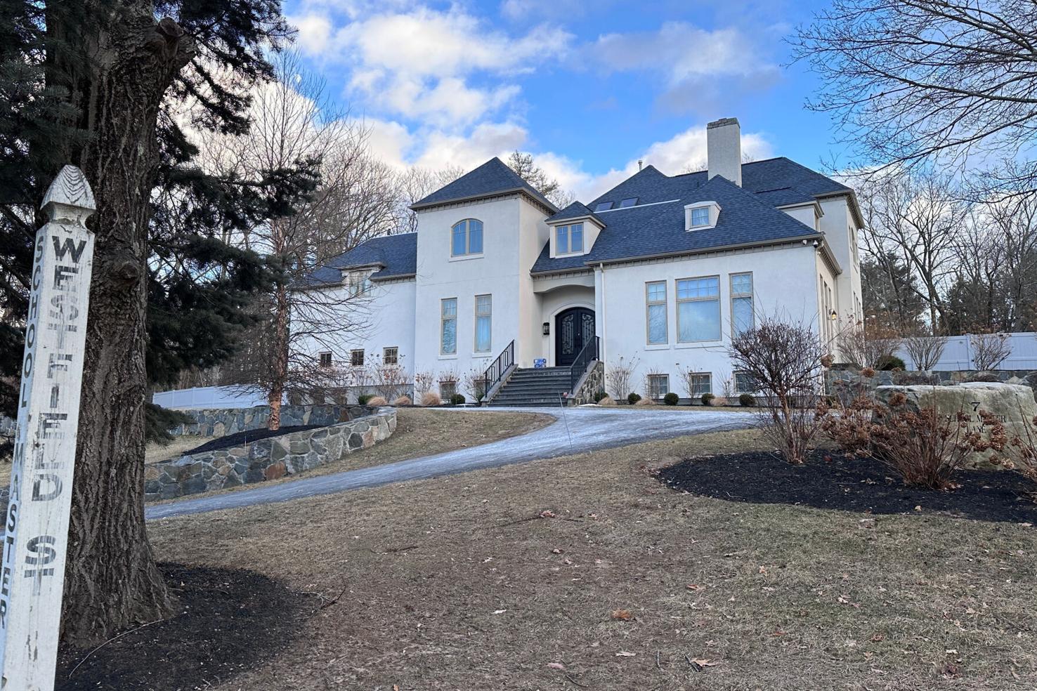 Patriots Diggs Strangulation Charge | Nation/World | gazettextra.com