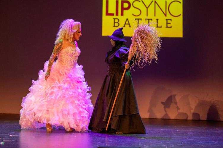'It just makes my heart smile.' Annual Lip Sync Battle draws a crowd in ...