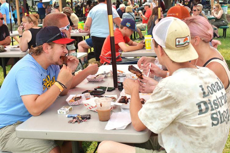 Ribs and bibs: Annual Ribfest draws grilling teams, hungry diners ...