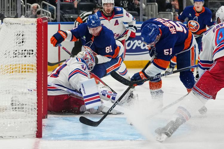 Islanders roll past Rangers 5-2 in Palat’s first game | National ...