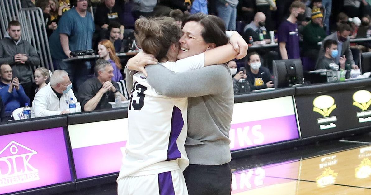 NCAA III women's Final Four: Carollo family embracing Final Four run ...