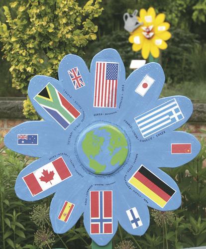 A new type of flowers bloom at Rotary Gardens | Archives | gazettextra.com