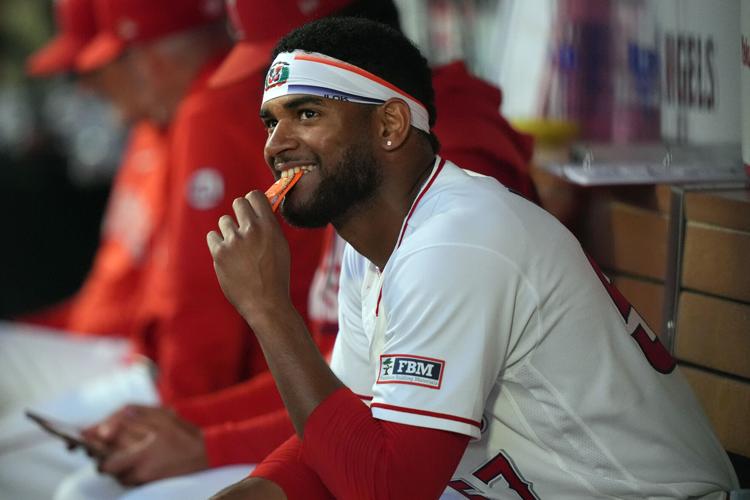 Angels score 5 runs in 2nd inning and ride Walbert Ureña's scoreless ...