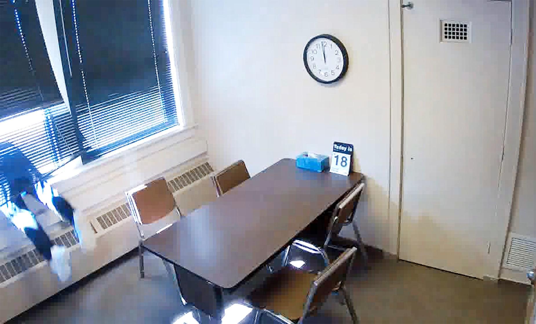 WATCH: Rock sheriff's office releases video of suspect diving out ...