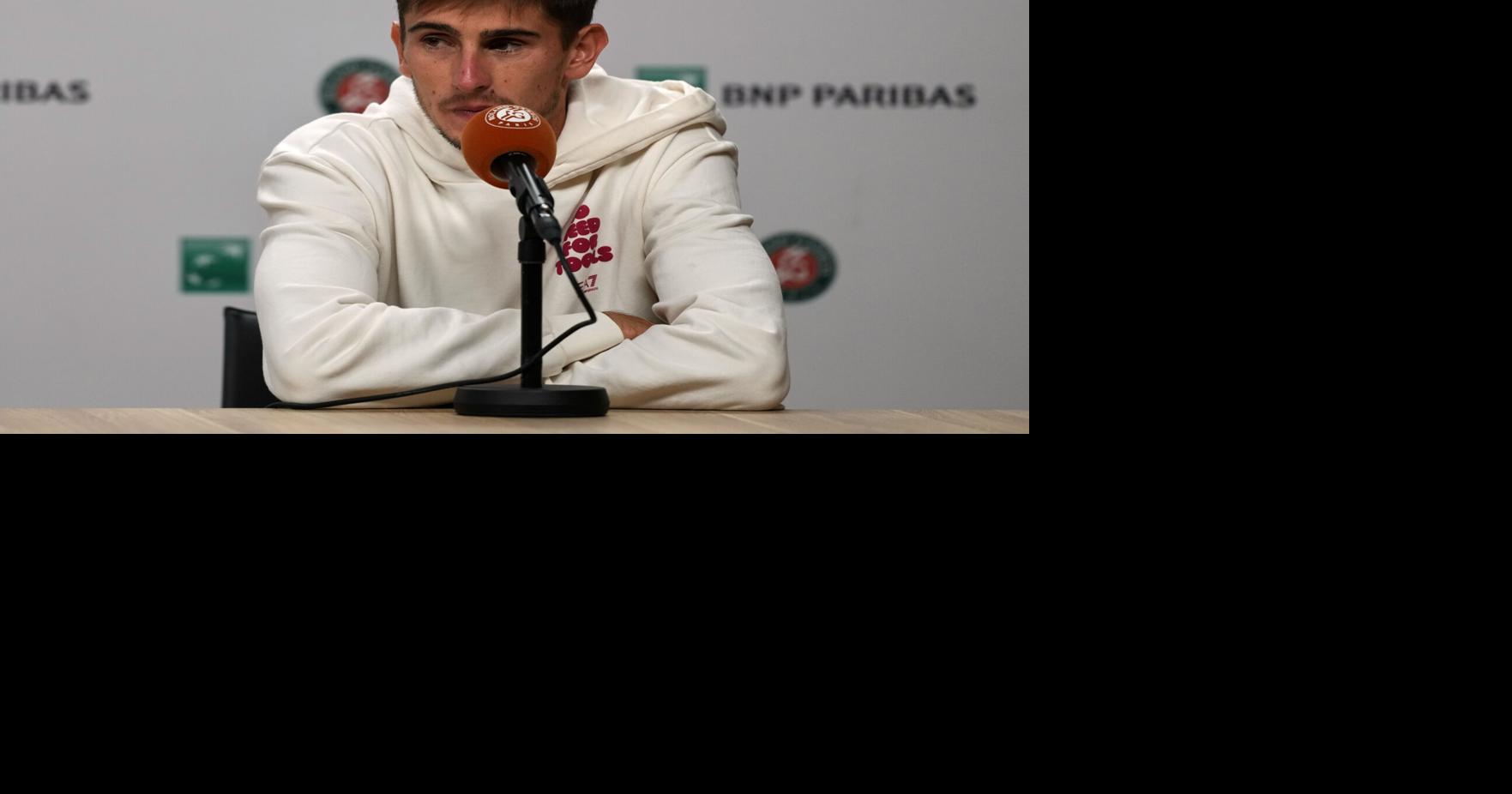 Sick and sleepless Arnaldi pulls out of French Open semifinal after ...