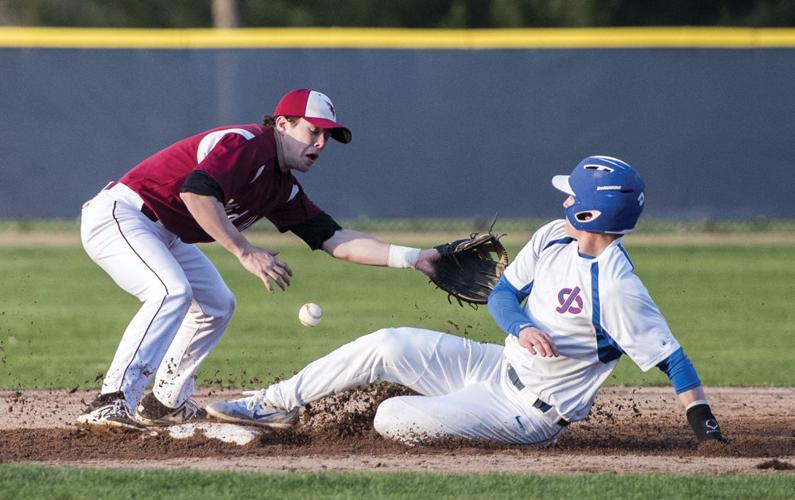 Woelfle has impressive debut | Archives | gazettextra.com