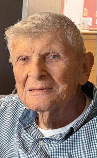 Roger L. Gorgas | Obituaries | gazettextra.com