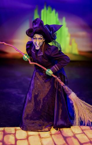 Pre-sell record: Parker Arts' Wizard of Oz' premiers Friday | Local ...