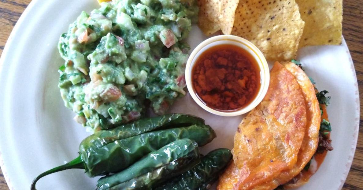 Restaurant review: Authentic Mexican flavors shine through at Tacos ...