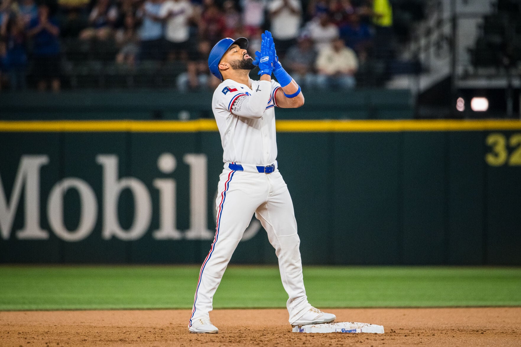 Joc Pederson caps 8-run 1st for Rangers a night after Astros had a no ...
