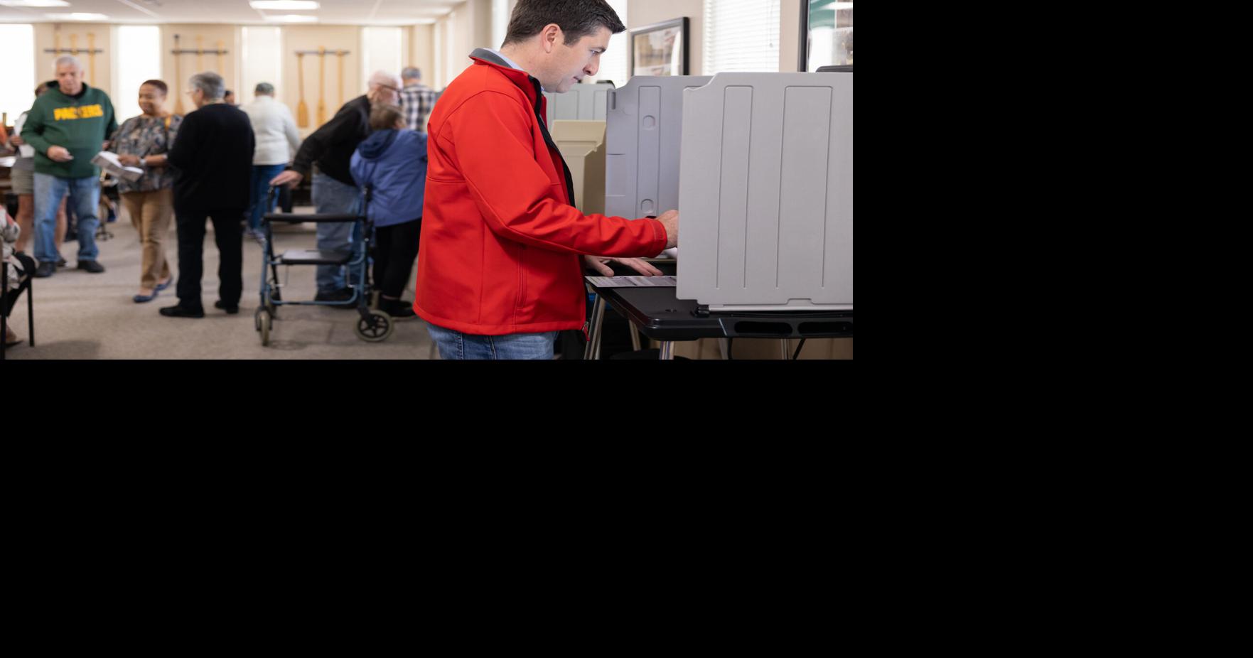 Polls open as early voting begins in Wisconsin | Local News ...