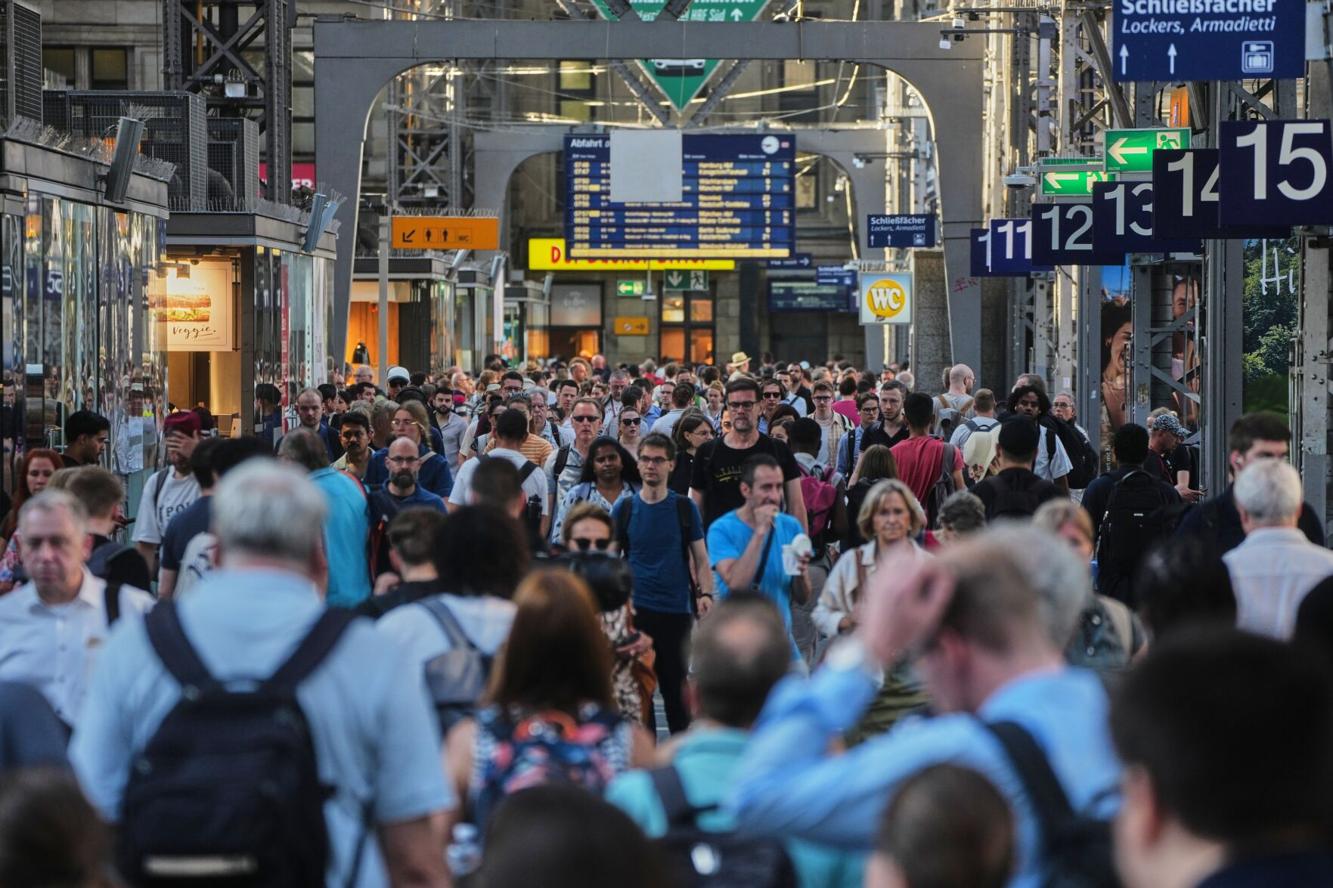 Germany Train Disruption | Nation/World | gazettextra.com