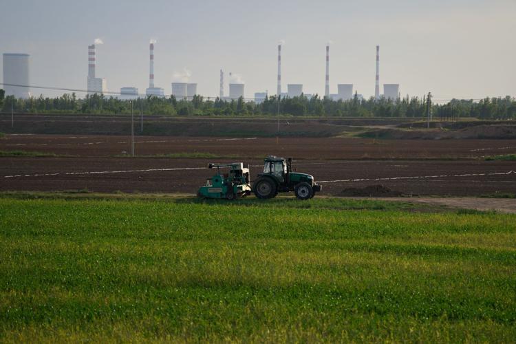 China's Inner Mongolia bets on solar and wind but coal stays close ...