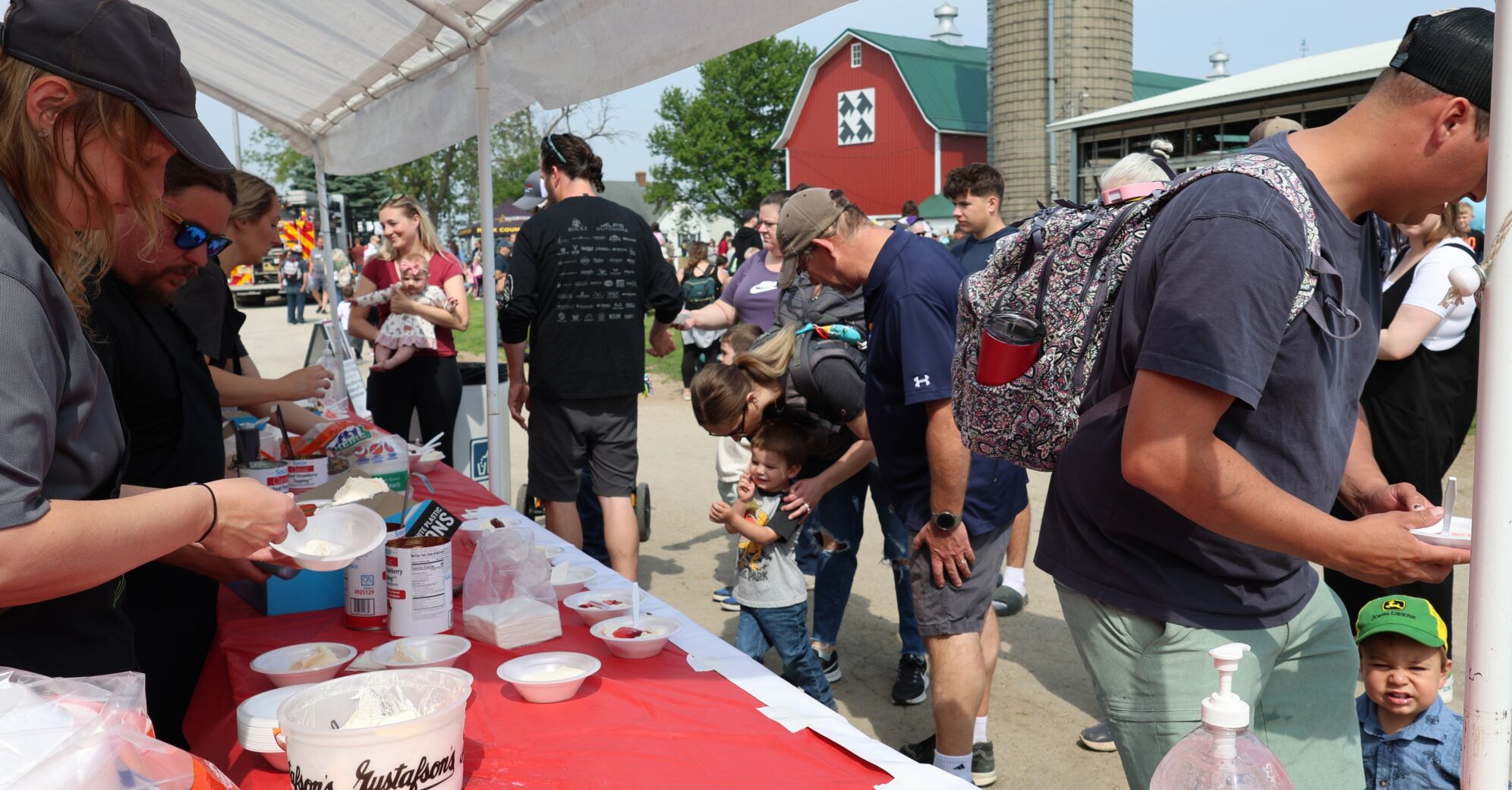 Farm time: Thousands line up for Dairy Breakfast in Evansville | Local ...