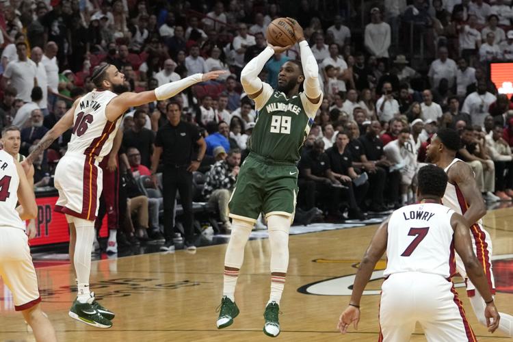 Milwaukee Bucks spend big in free agency to run it back | | gazettextra.com