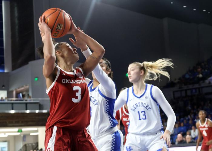 Morgan helps Kentucky rally from 13-point deficit to beat Oklahoma 63 ...