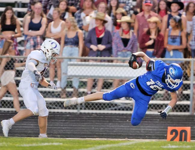 Oconomowoc coasts past Craig to open 2021 football season | High School ...