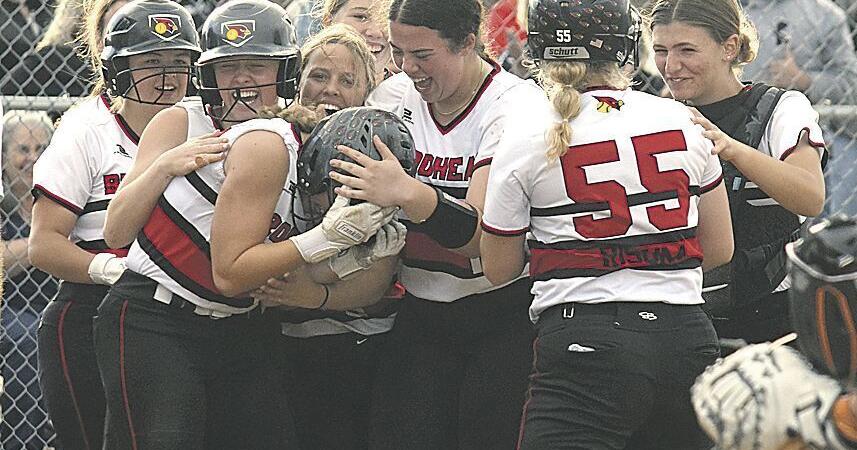 Sophia Leitzen's walk-off homer sends Brodhead to 3-1 sectional ...