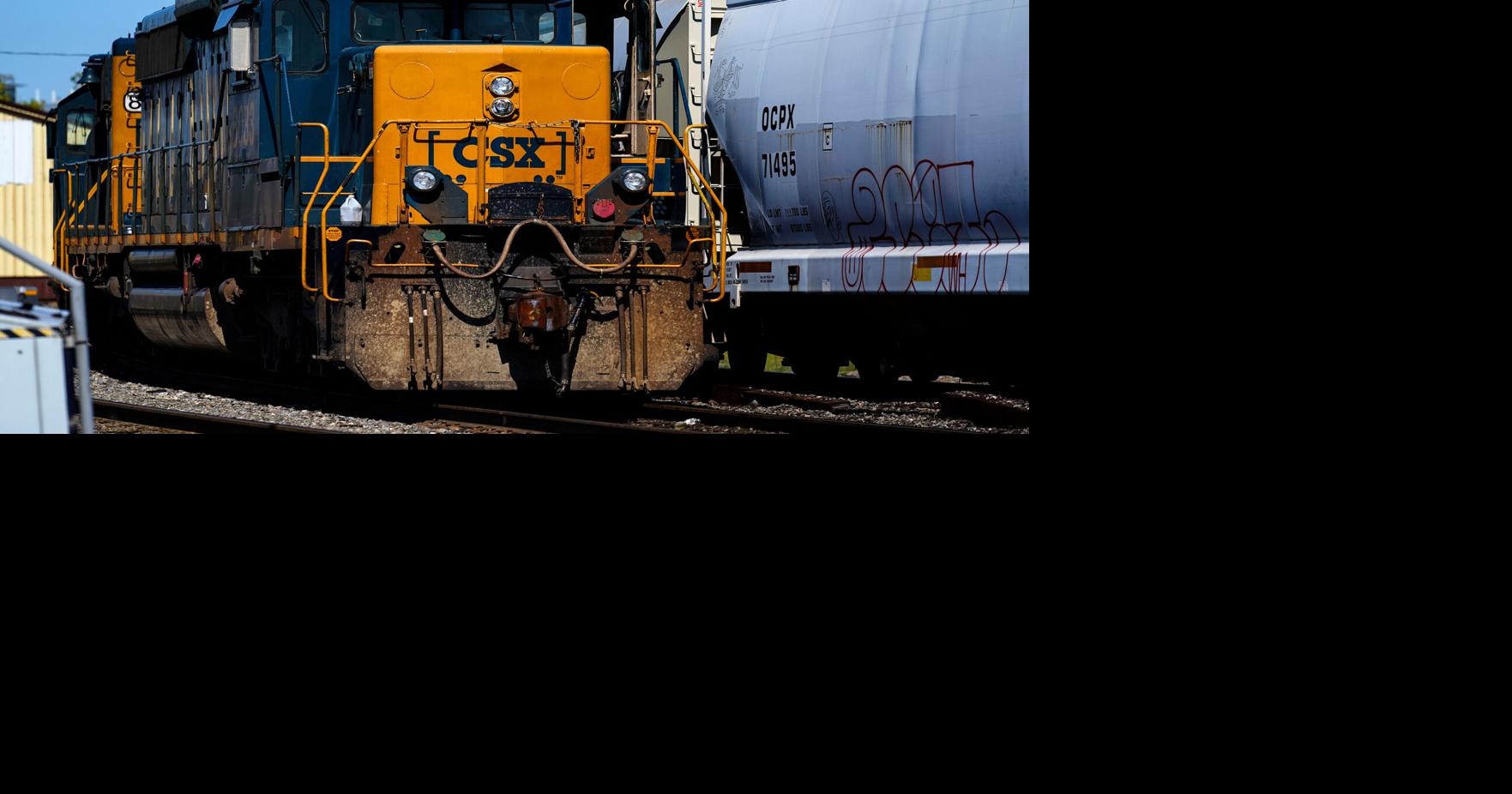 Earns CSX | Nation/World | gazettextra.com