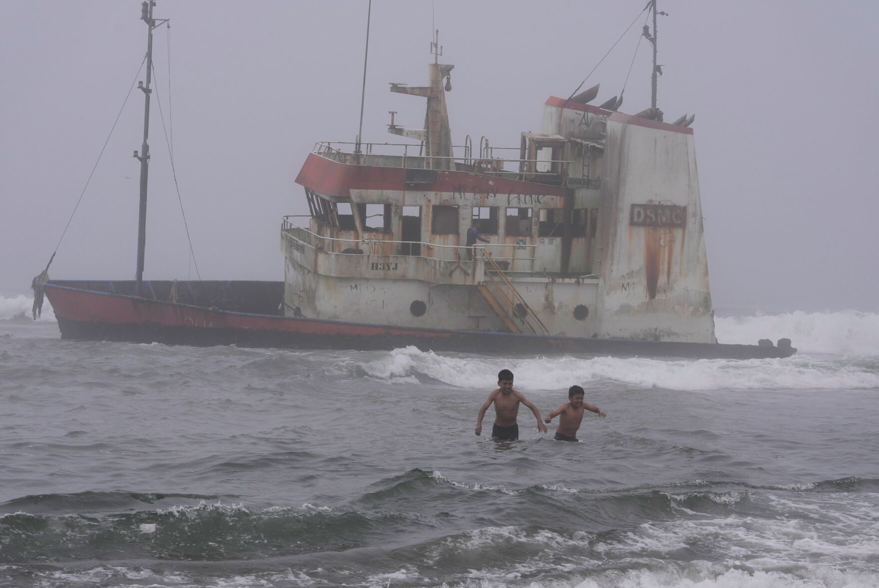 Peru Ghost Ship | Nation/World | gazettextra.com