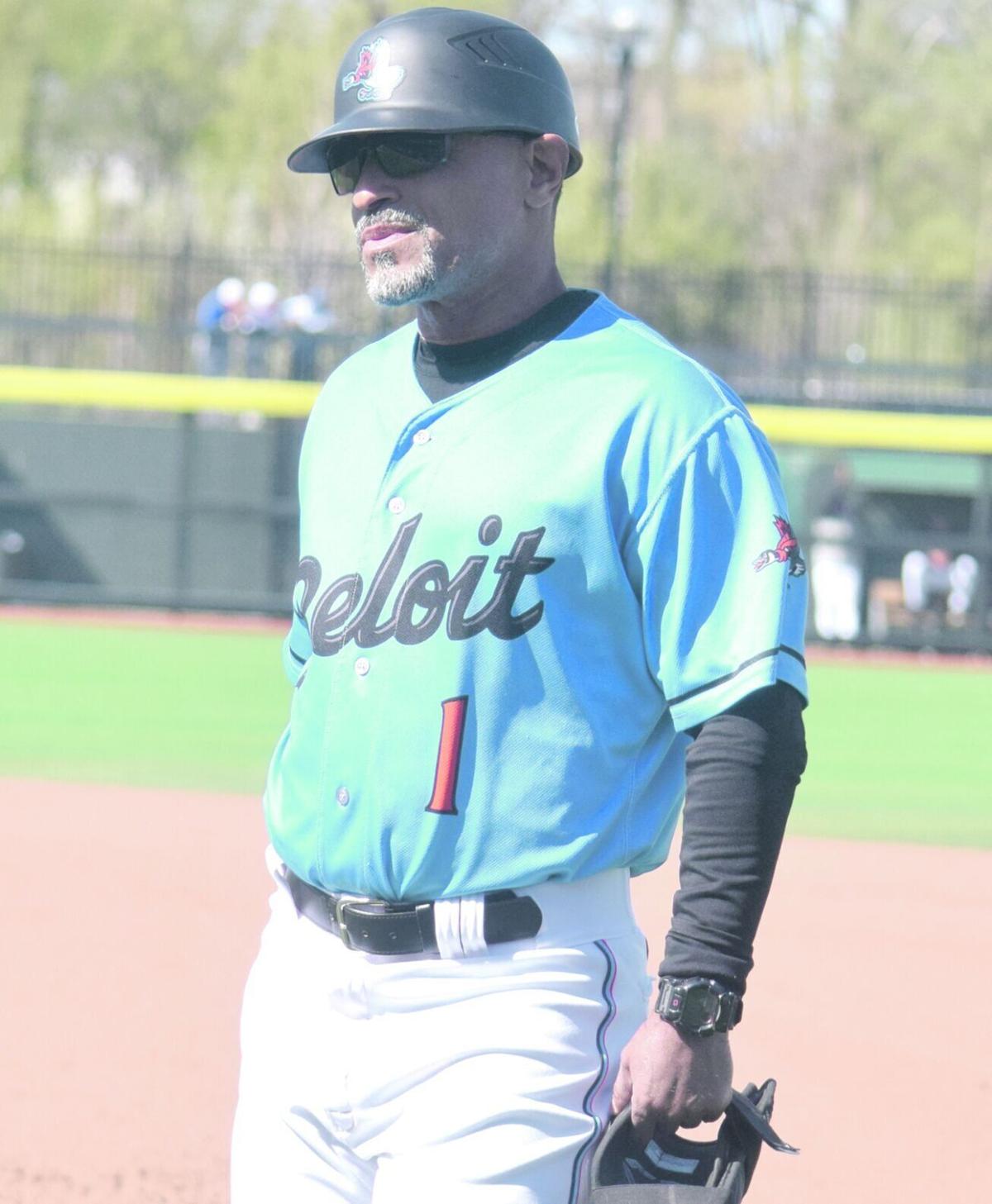 Midwest League Playoffs: Kernels force game three by edging Sky Carp, 5 ...