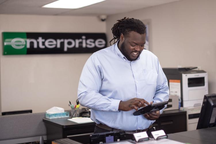 Mustangs players supplement football dream with side jobs | Local ...